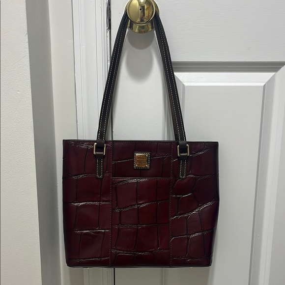 Dooney & Bourke | Bags | Dooney Bourke Medium Tote Wine Crocalligator ...